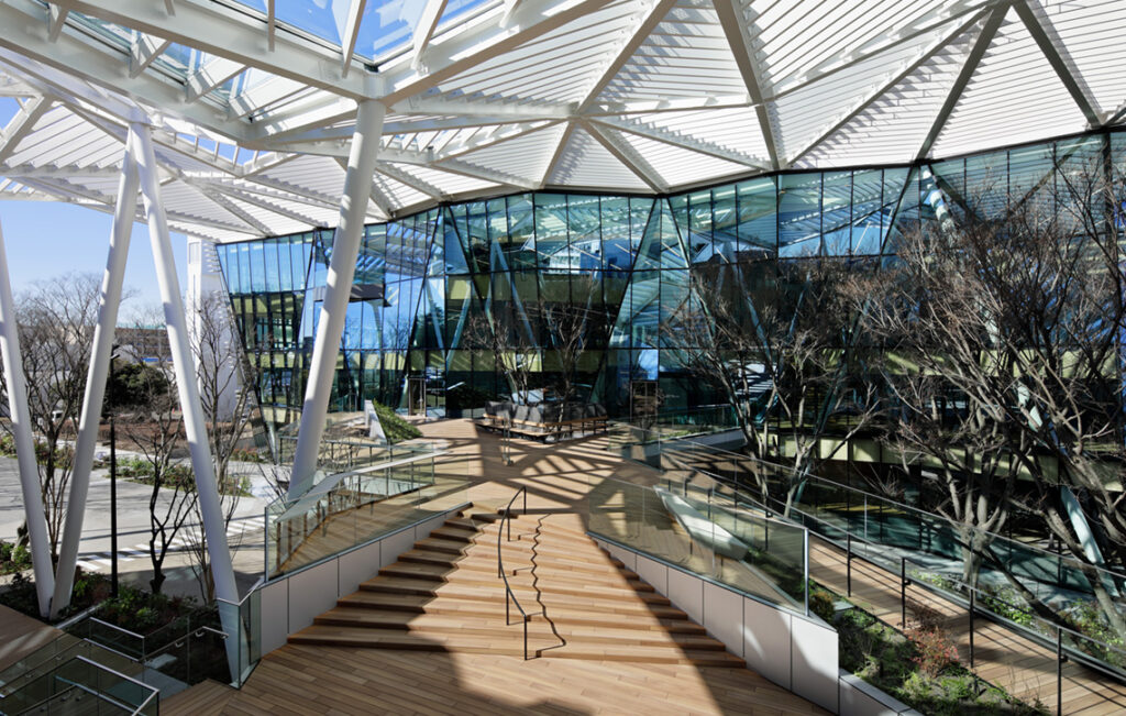 三菱ケミカルScience & Innovation Center 本棟 - RustyVal